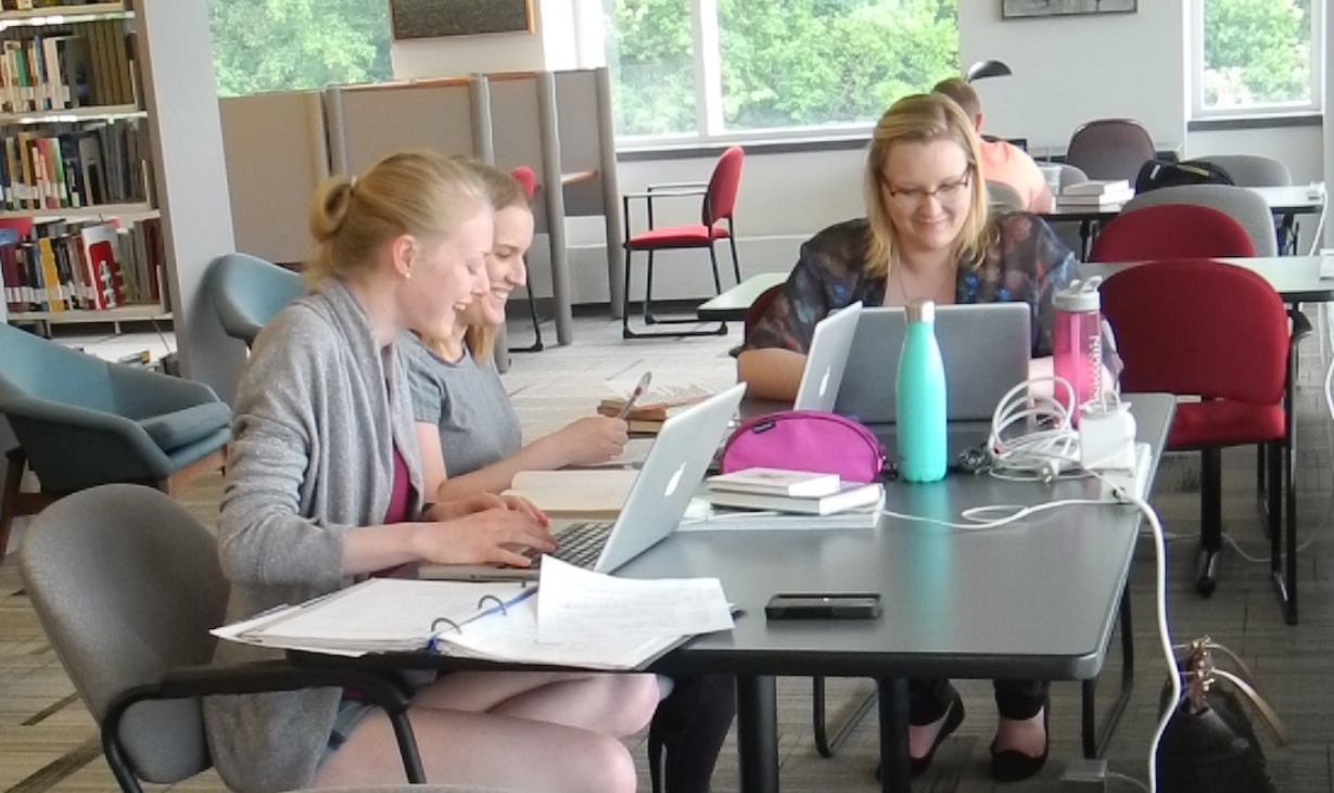 Grad Projects – FIMS Graduate Library